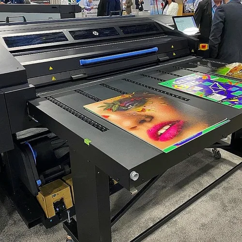 HP Confirms First UK Showing Of The HP Latex R530 At The Sign Show 2025 ...