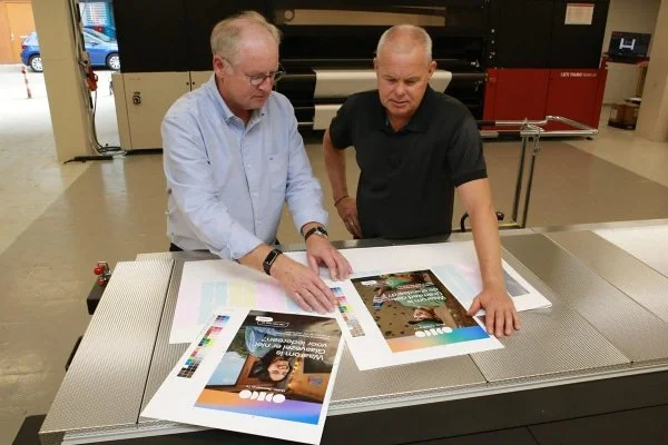 Dutch Large Format Poster Printer Muller XXL Nears Offset Quality With Their Agfa Jeti Tauro ...
