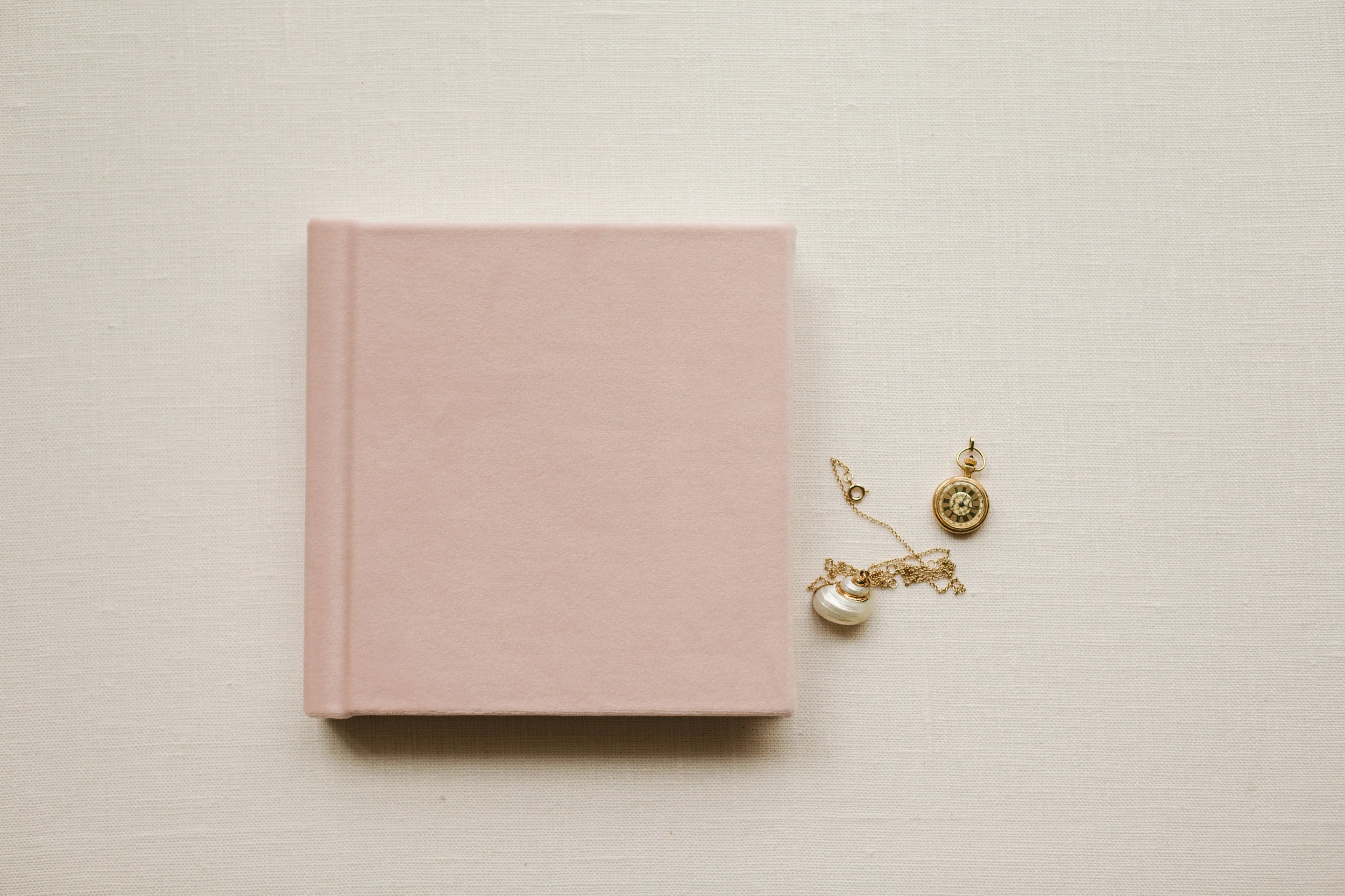 "Velvet, if you please..." — QtAlbums