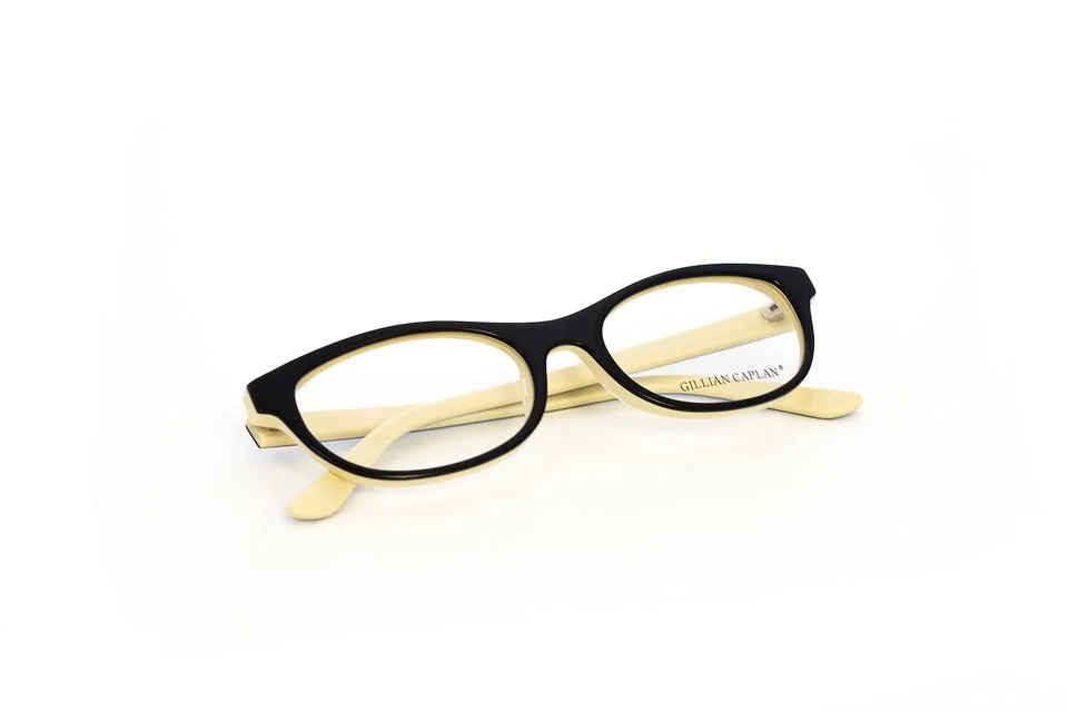 Frames — Gillian Caplan