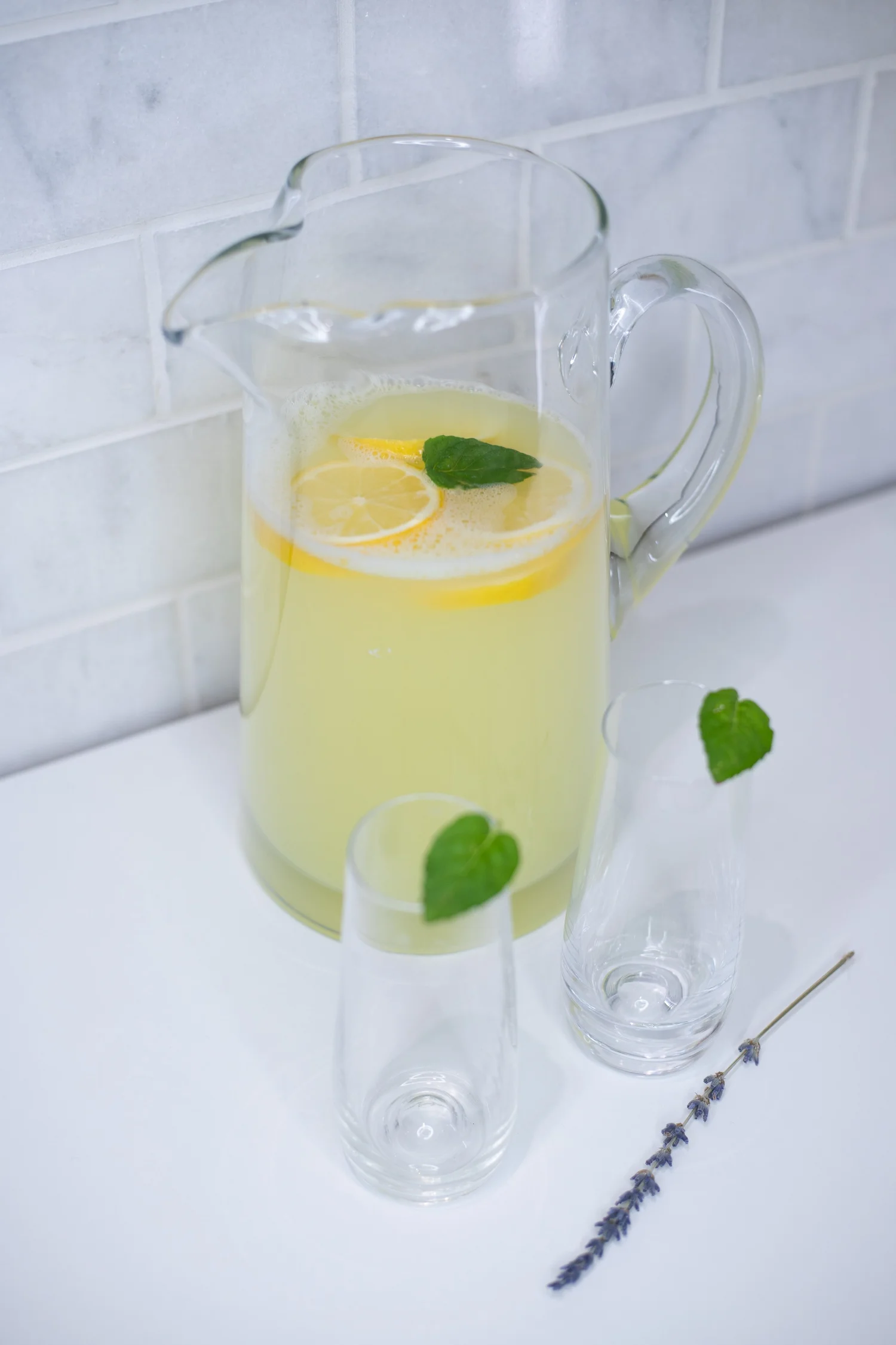 How to make lemon ginger tonic: a wellness recipe