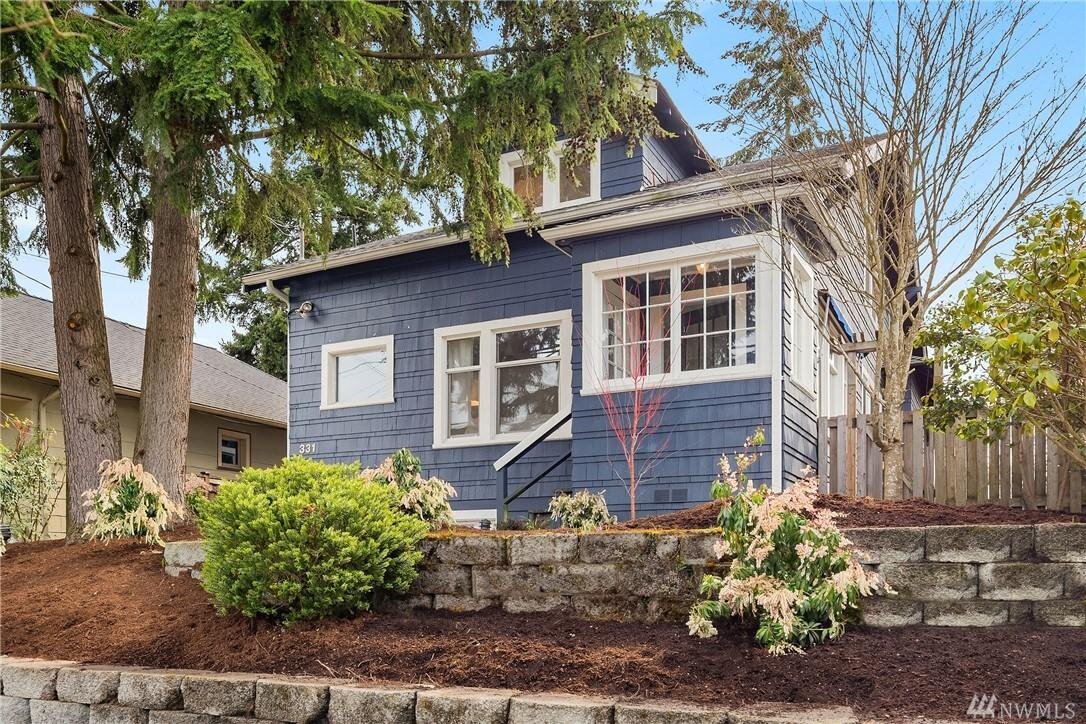 Nic Chambers, Realtor I Chambers NW