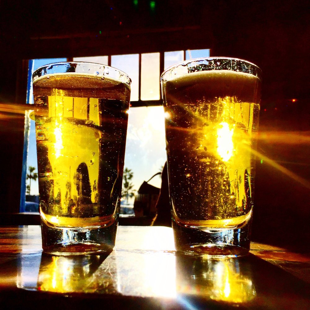 Taverns, Bars, & Lounges — Downtown Manhattan Beach