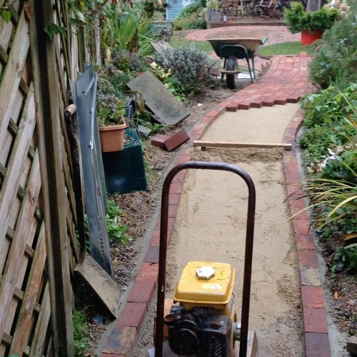 PN Landscapes | Uckfield Landscaper and swimming pool installer.