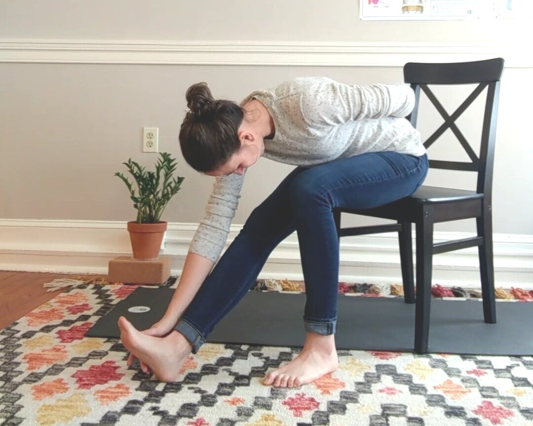 Desk stretches for tight hamstrings and lower body. | Dr. Caitlin Redding