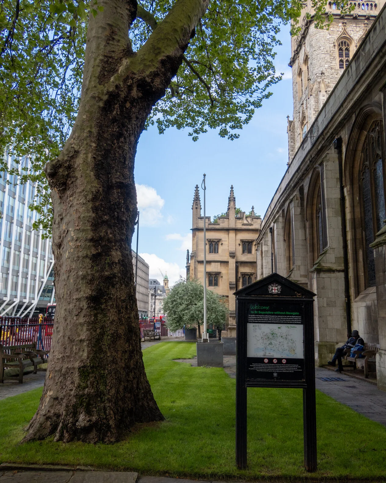 Gallery — Holy Sepulchre London