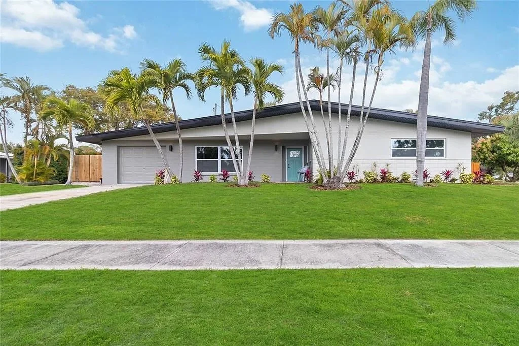 Modern Home Remodeling in Sarasota | Amcor Management