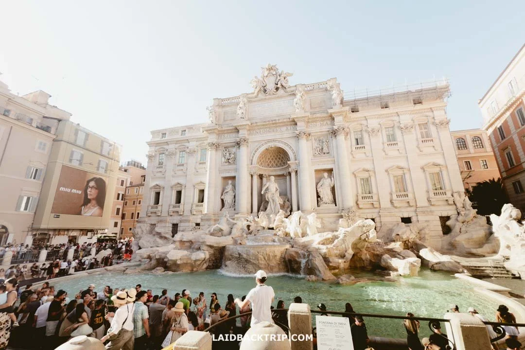 How to Visit the Trevi Fountain — LAIDBACK TRIP