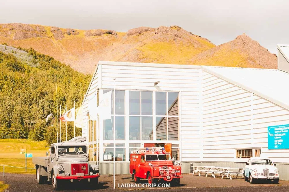A Guide to Kvernufoss Waterfall in South Iceland — LAIDBACK TRIP