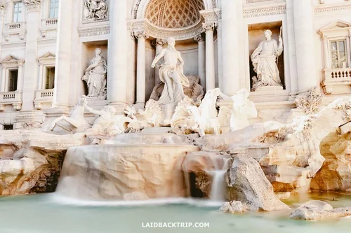 How to Visit the Trevi Fountain — LAIDBACK TRIP