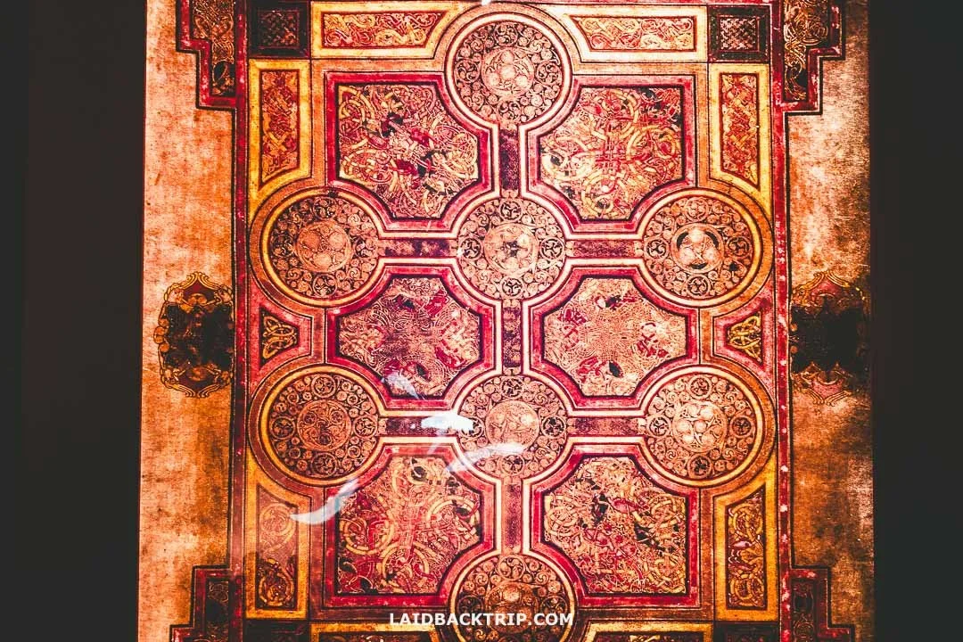 How to Visit the Book of Kells — LAIDBACK TRIP