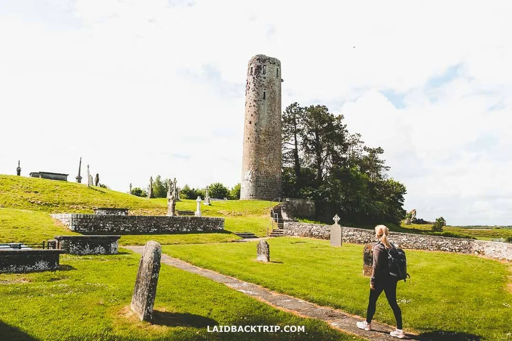 How to Visit Clonmacnoise — LAIDBACK TRIP