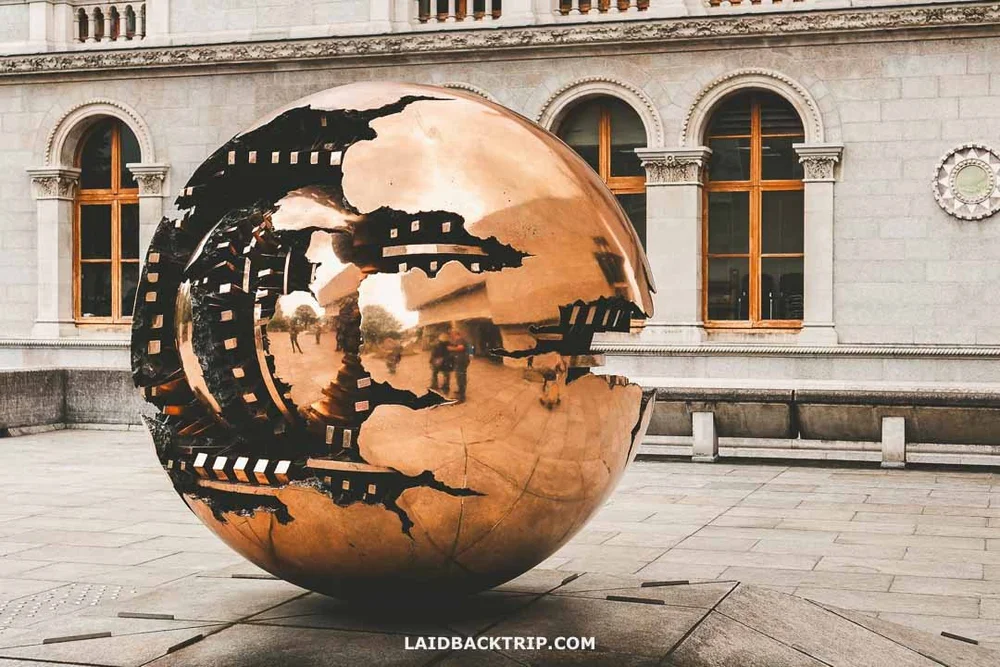 How to Visit Trinity College Dublin — LAIDBACK TRIP