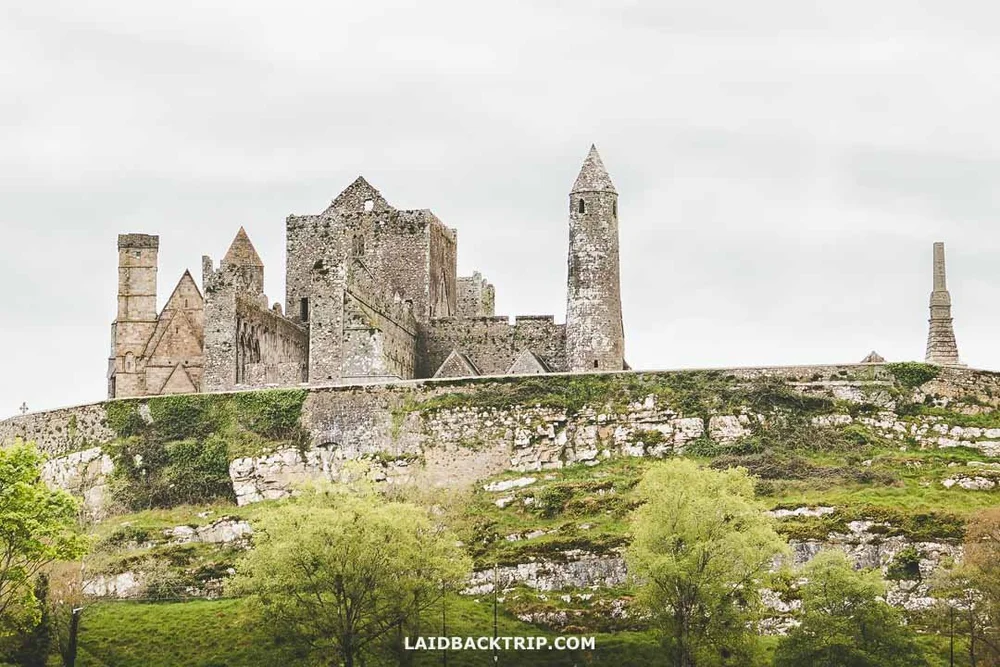 How to Visit the Rock of Cashel — LAIDBACK TRIP
