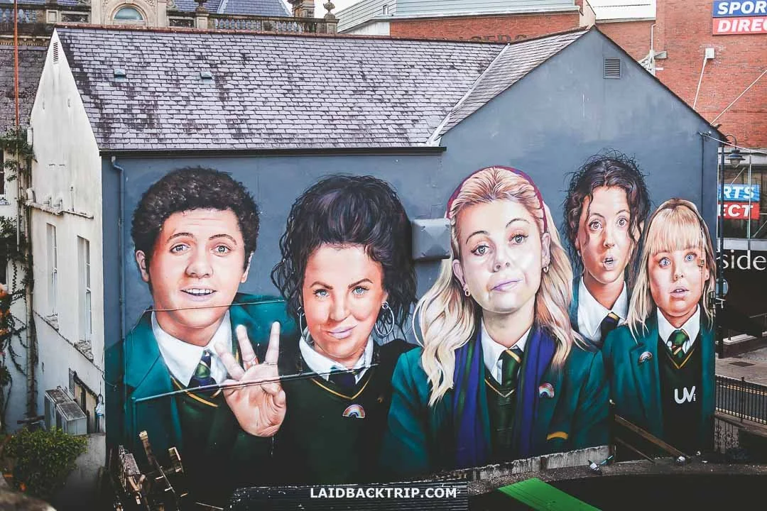 Derry - Londonderry: Travel Guide — LAIDBACK TRIP