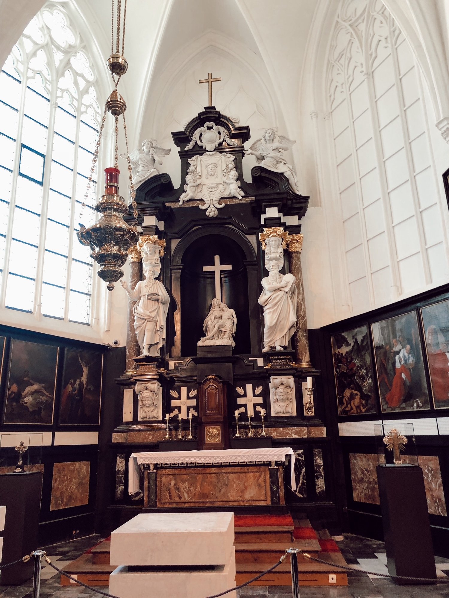 Brugge, Belgium — Turn The Paige