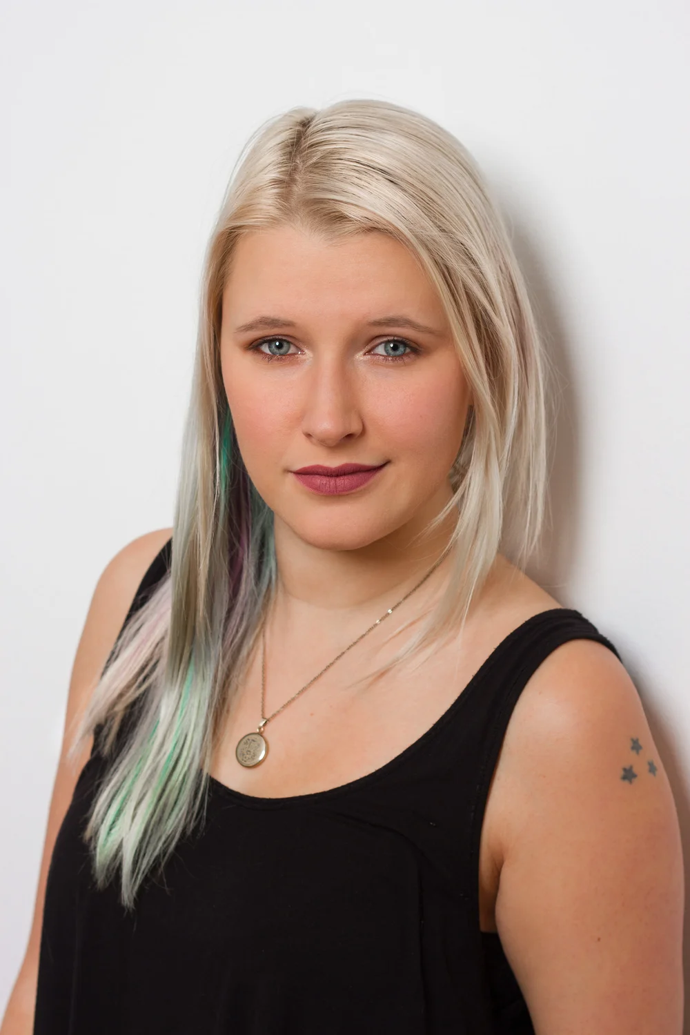 Vancouver Portrait Photography // Nina Shares the Spotlight with a ...