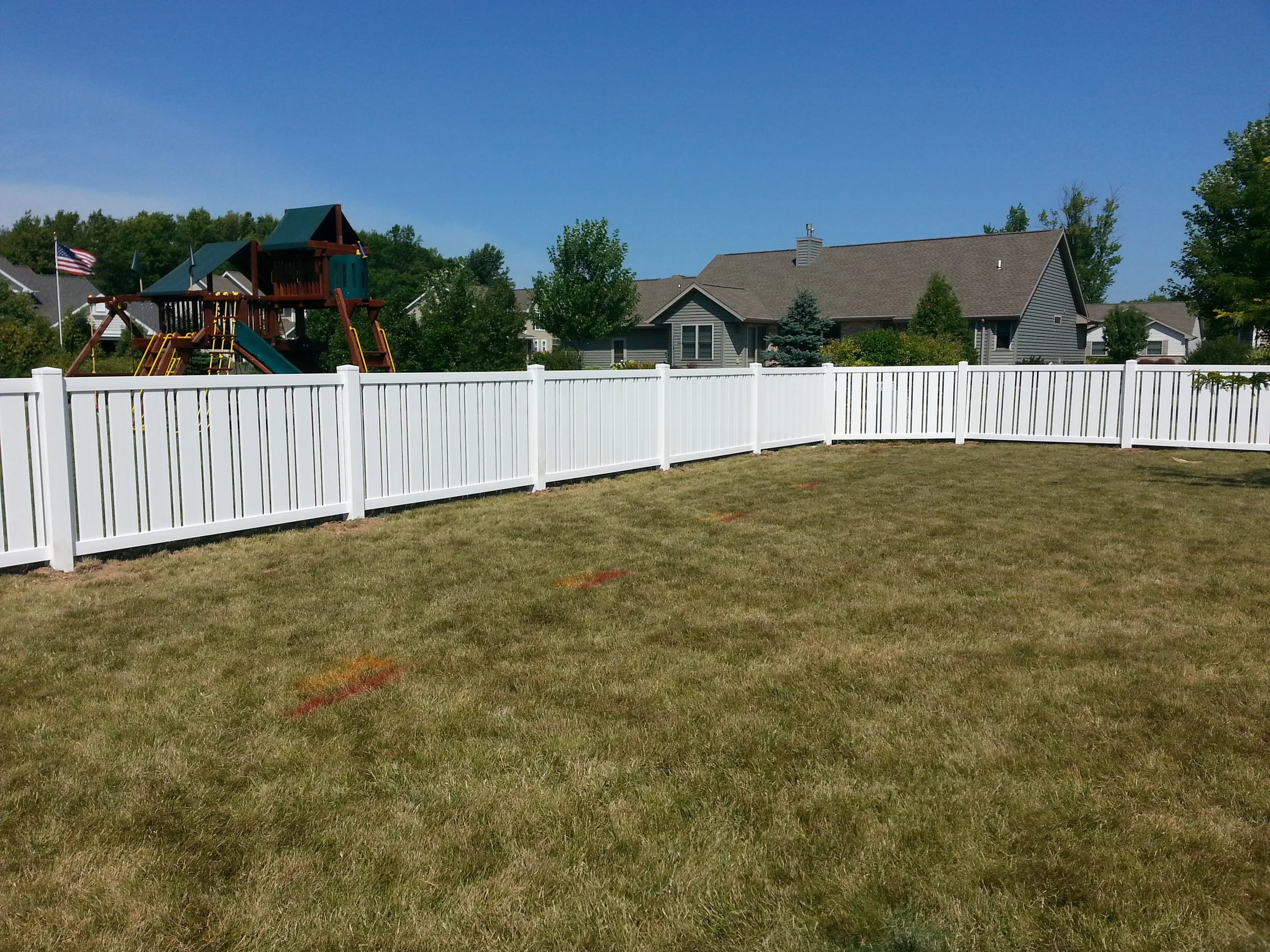 PVC Fence Images — Security Fence & Supply Co., Inc.