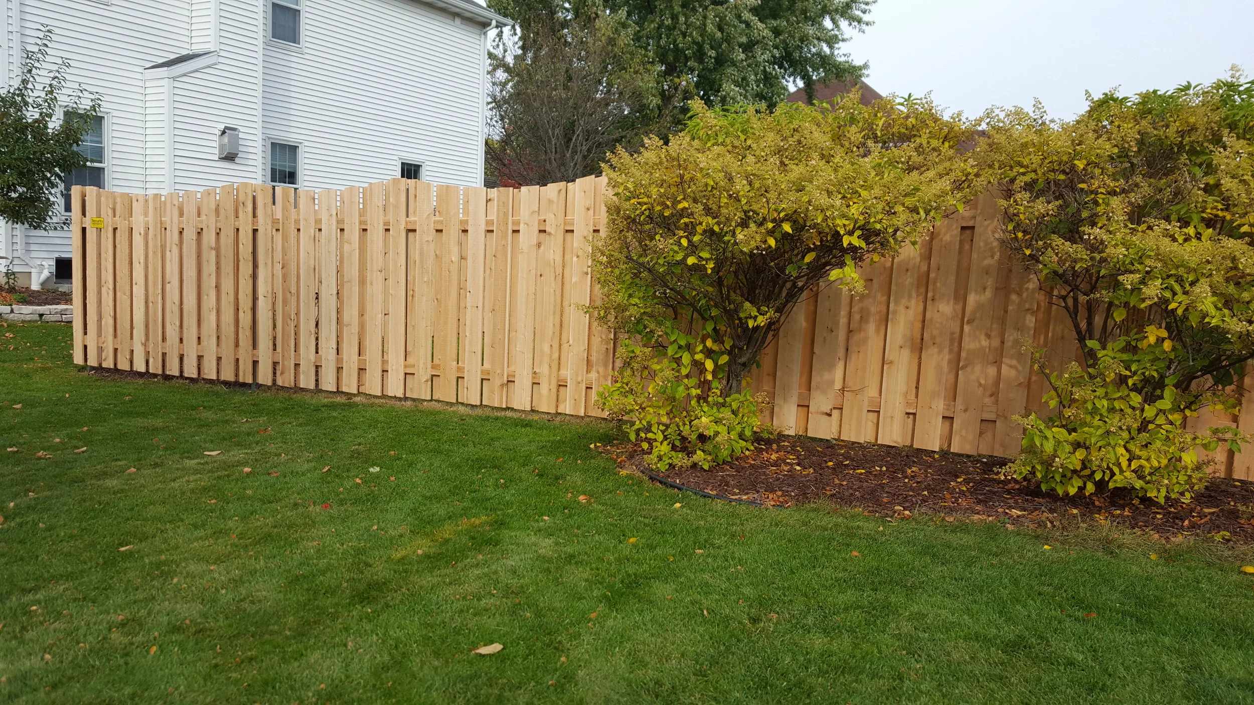Wood Fence Images — Security Fence & Supply Co., Inc.