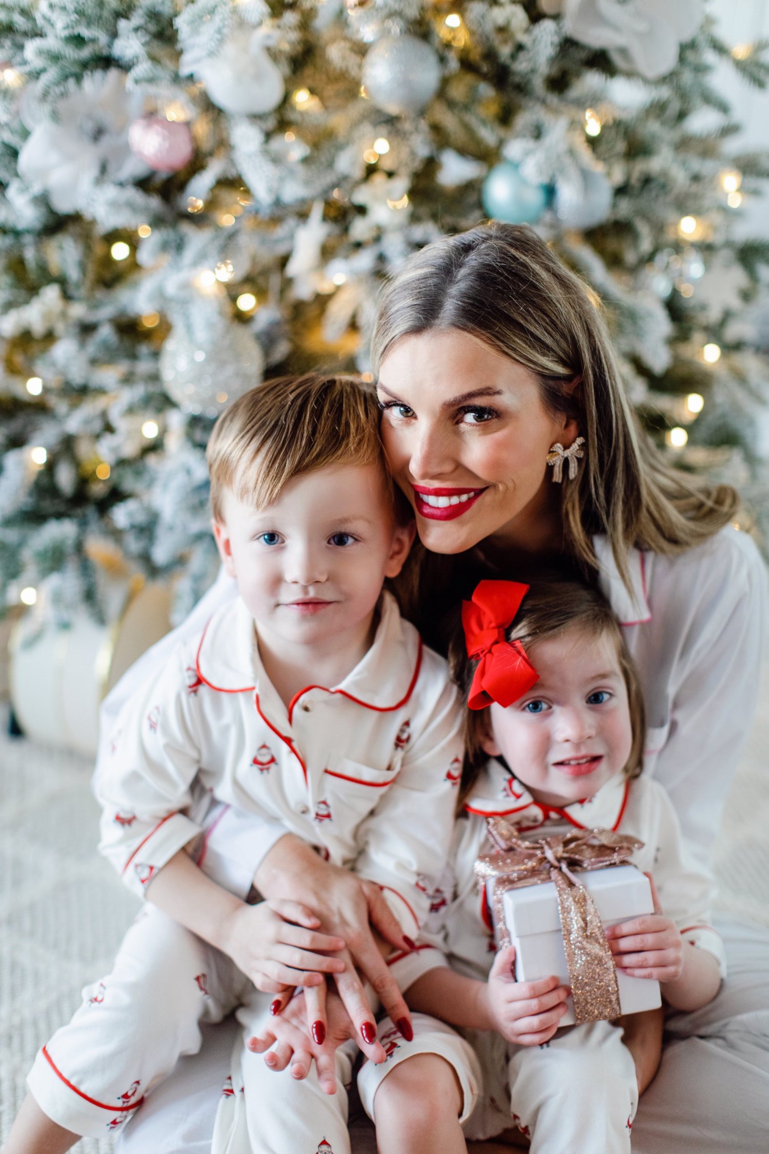 Holiday Home Tour 2022 — The Model Mama