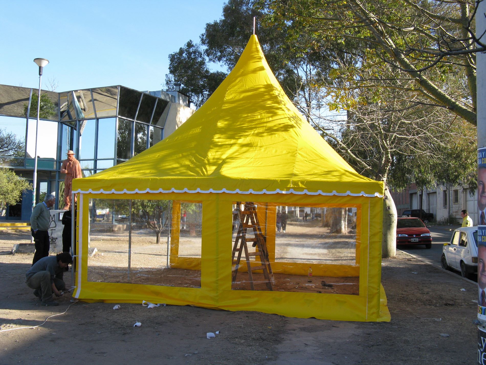 Lonera Argentina - Toldos, Cerramientos, Mediasombras, Lonas — Carpas