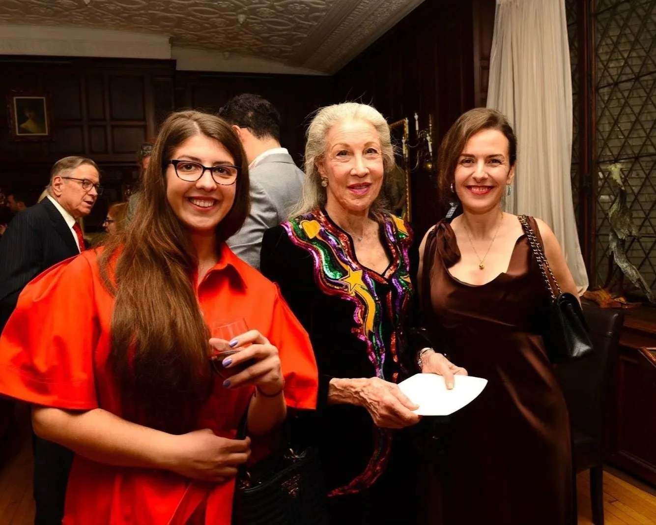 Meche Kroop: Donor Spotlight — Classic Lyric Arts, Inc.