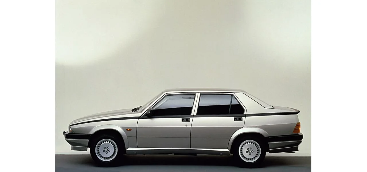 A History Of Alfa Romeo's Twin Spark Engines 1914 - 2010 — italicar