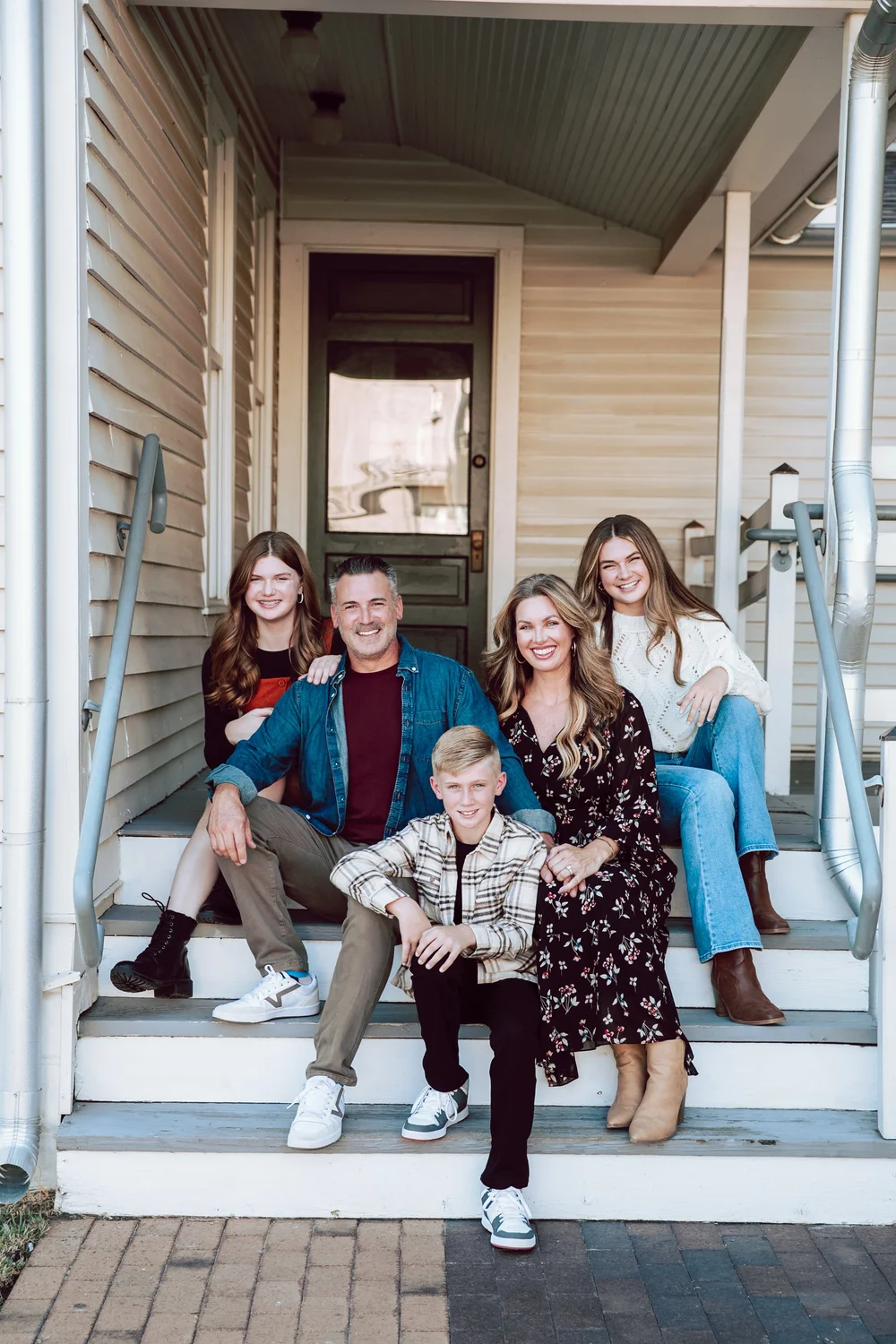 Capturing Joy and Laughter: The Bennett Family Session in Historic ...