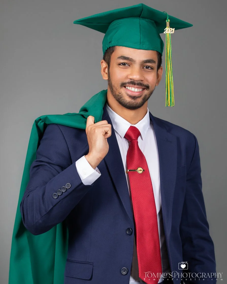 Headshot & Portrait Photographer | Tomiko's Photography