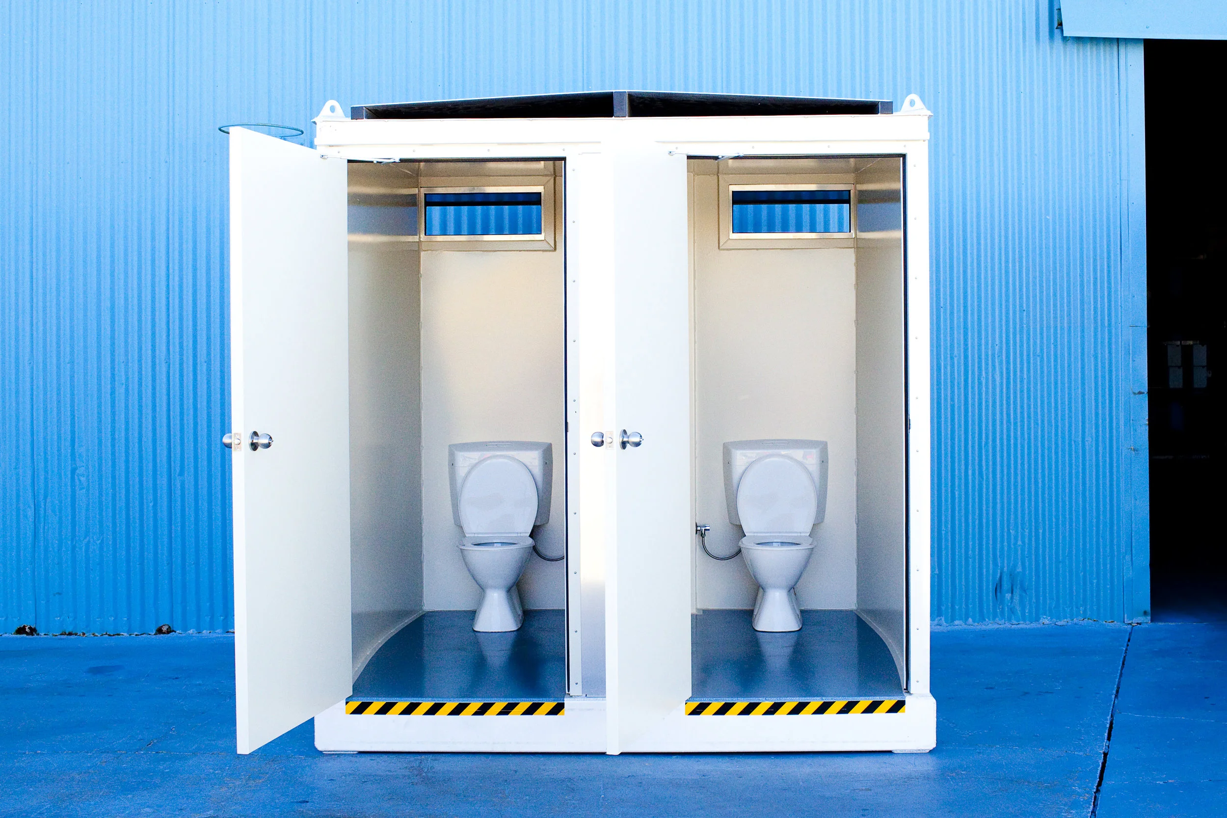 Total Toilets - Cubicles