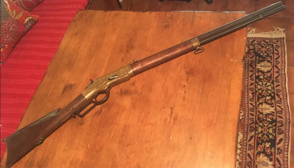 DAN CROW PRESENTS: HERE "LIES"!