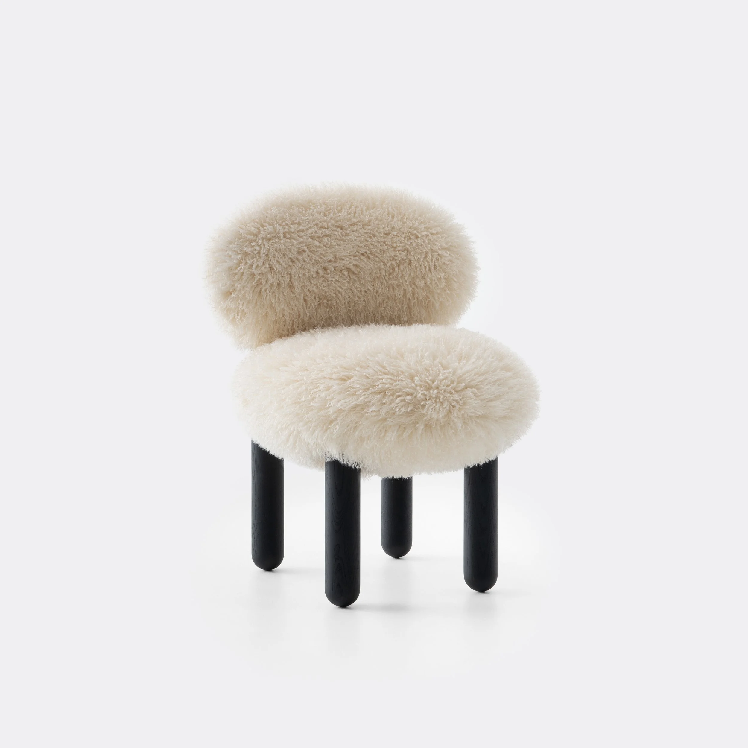 Contemporary accent chair Flock in Fluffy upholstery — noom