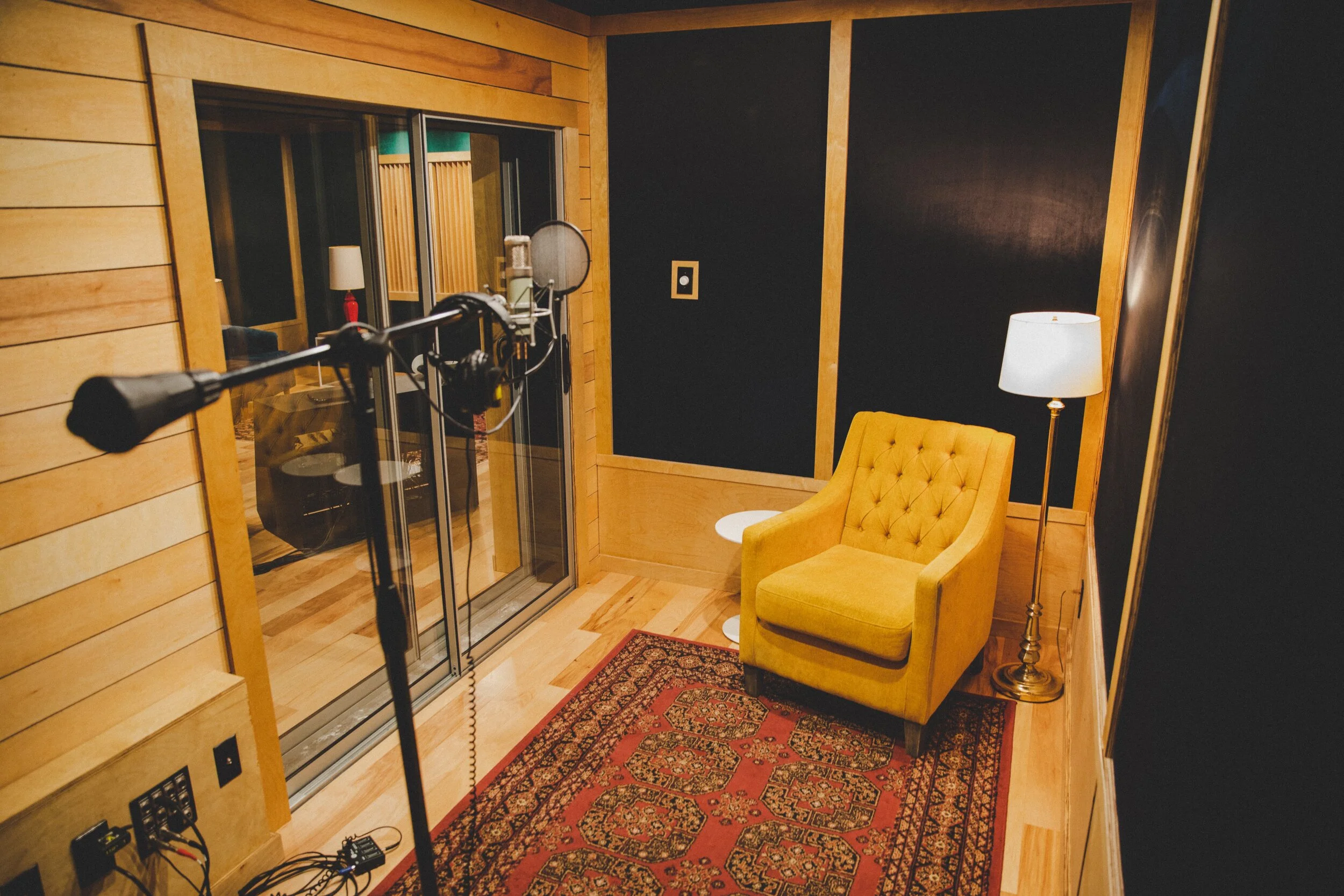 STUDIO — SOUND MACHINE STUDIO