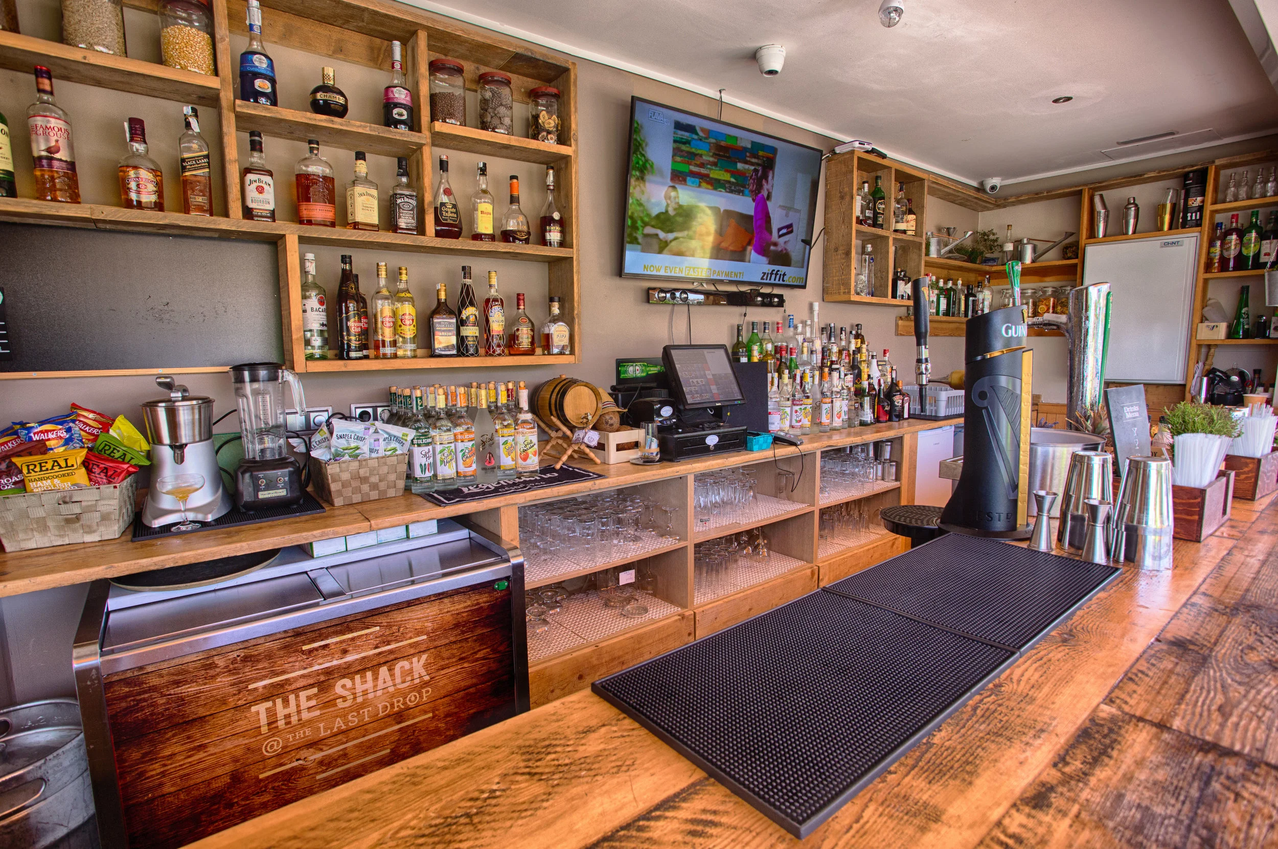 Gallery — The Last Drop Bar, La Manga Club