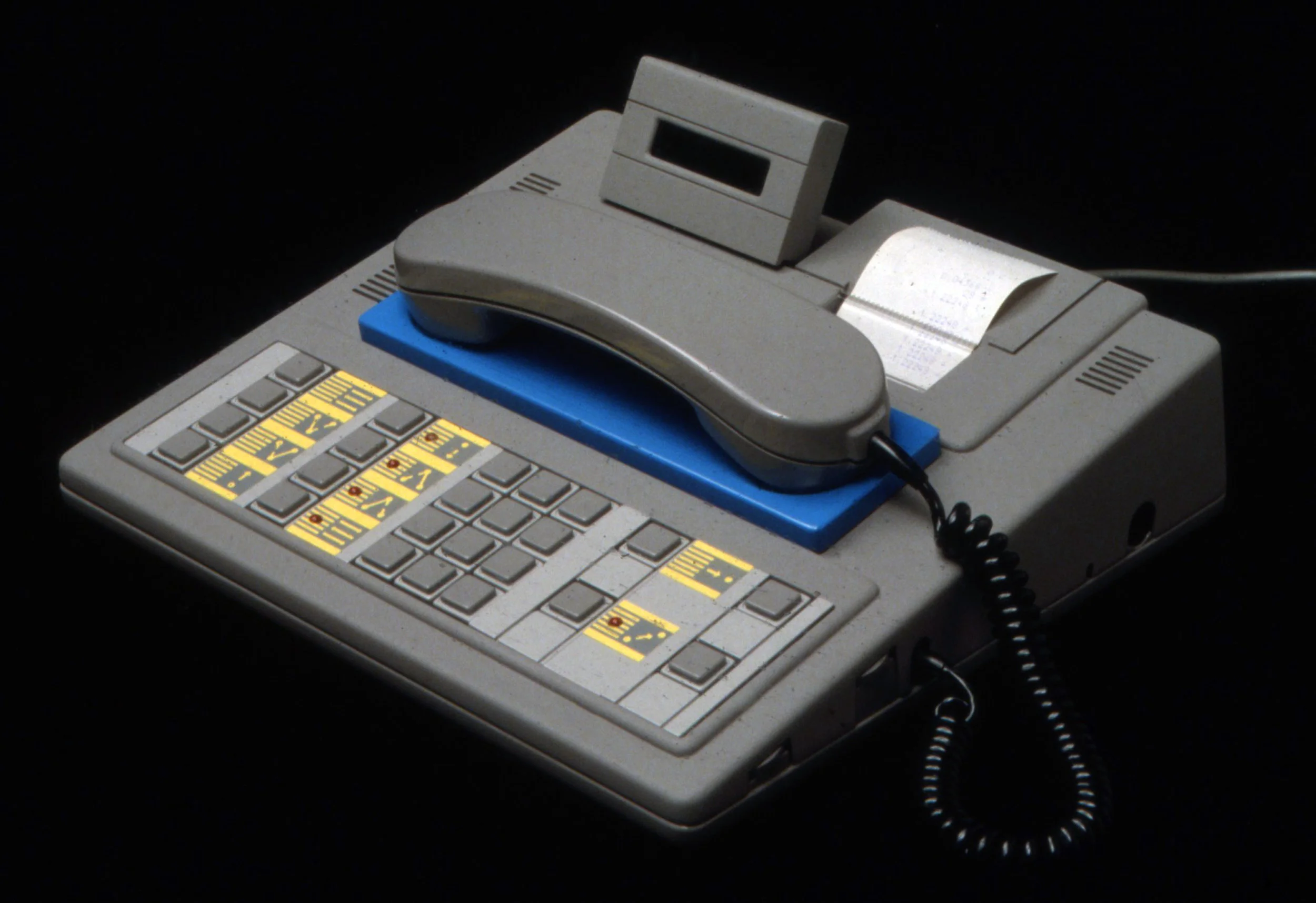 1990 1980 Sowden Phone Olivetti — George Sowden