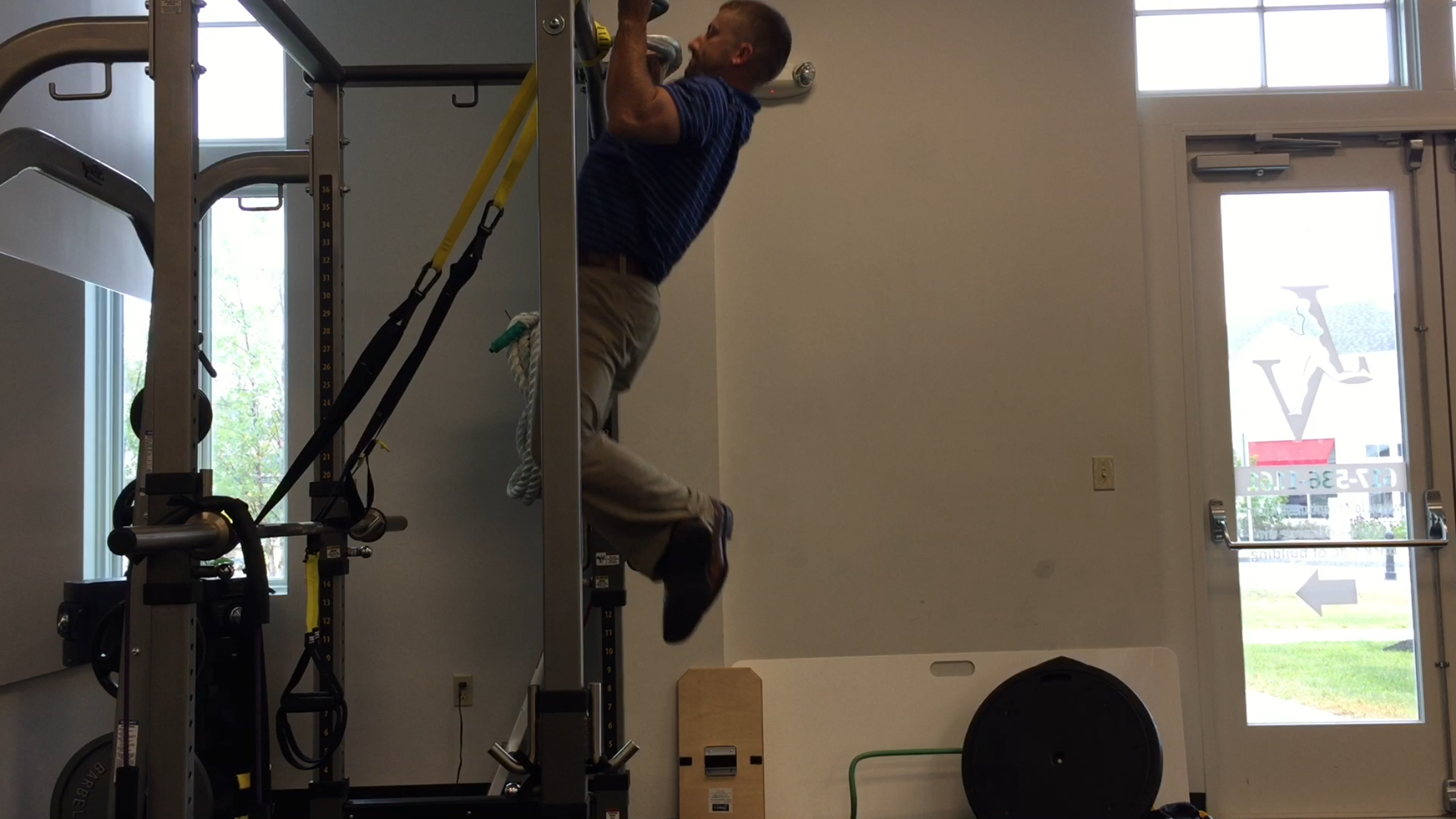 Pull-Up Tips: Tips to Improve Pull-Up Form & Performance