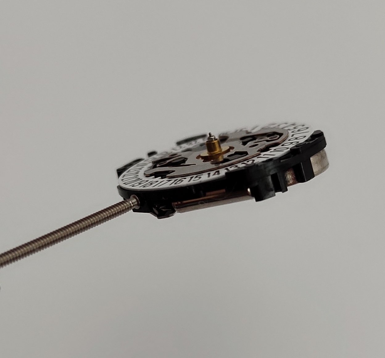 VX82 Japan quartz analog movement — Alpha