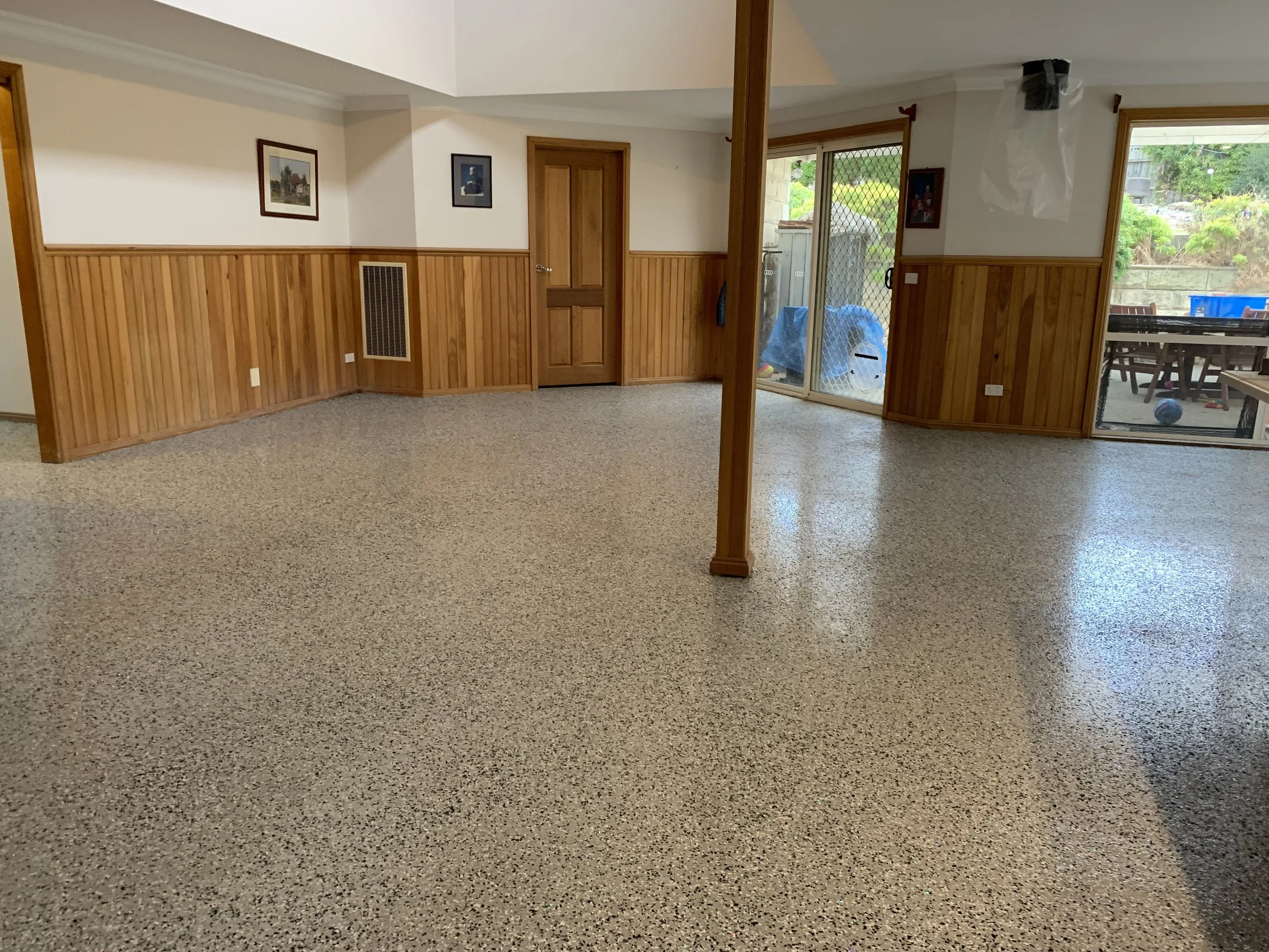 Residential | Grey Vinyl Chip — Prestige Grinding & Polishing