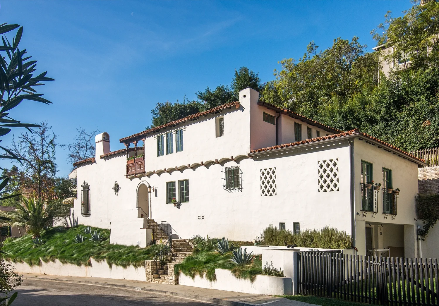 Spanish Colonial and Mission Revival Architectural Styles — Home Front ...