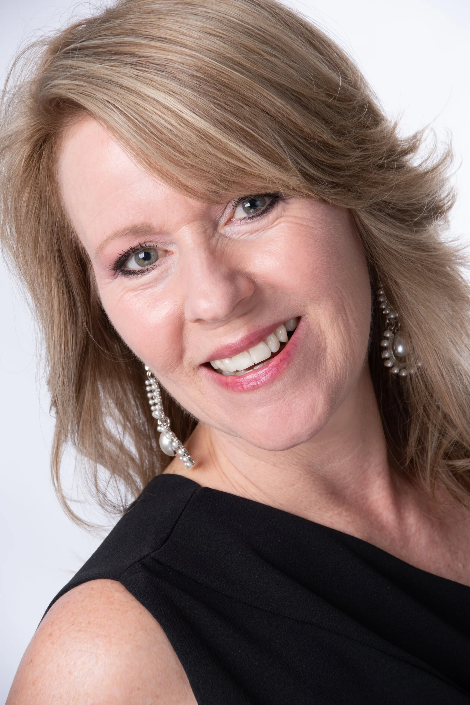 DEBORAH-LIFE — PAMA MODELS