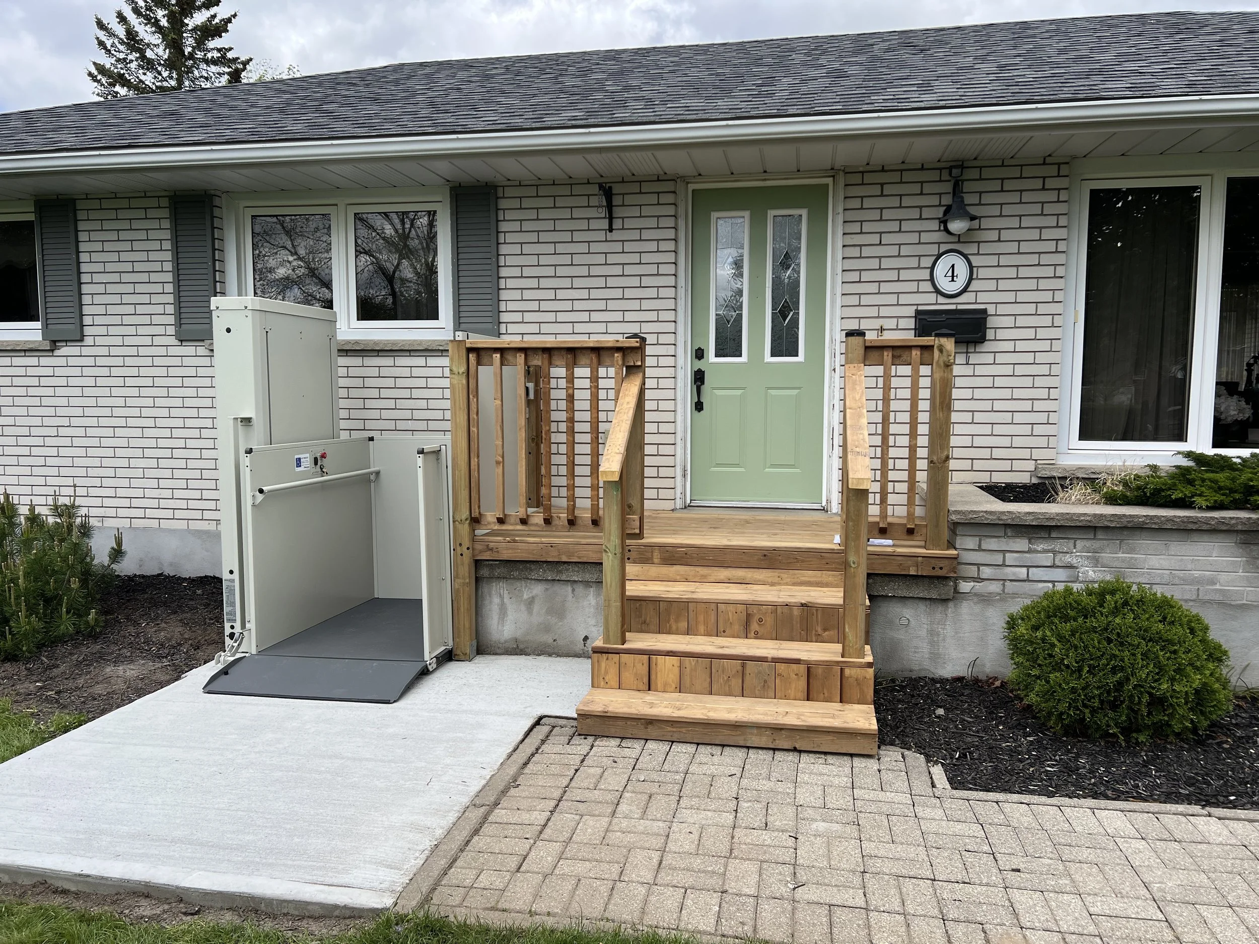 VPL/Porch Lifts — Mobility in Motion / Cowell Home Health Care