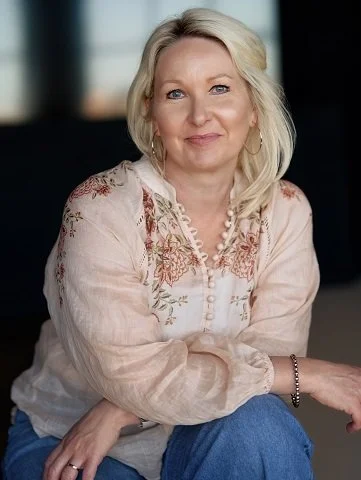 About — Coral Vass