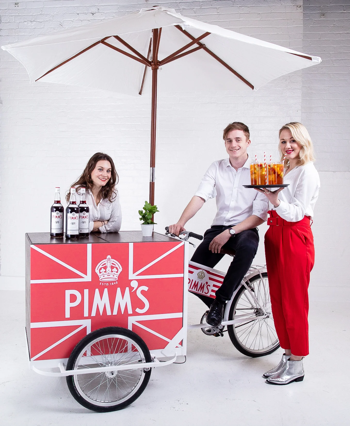 Mobile Bar Hire & Product Sampling Units | Quirky Group