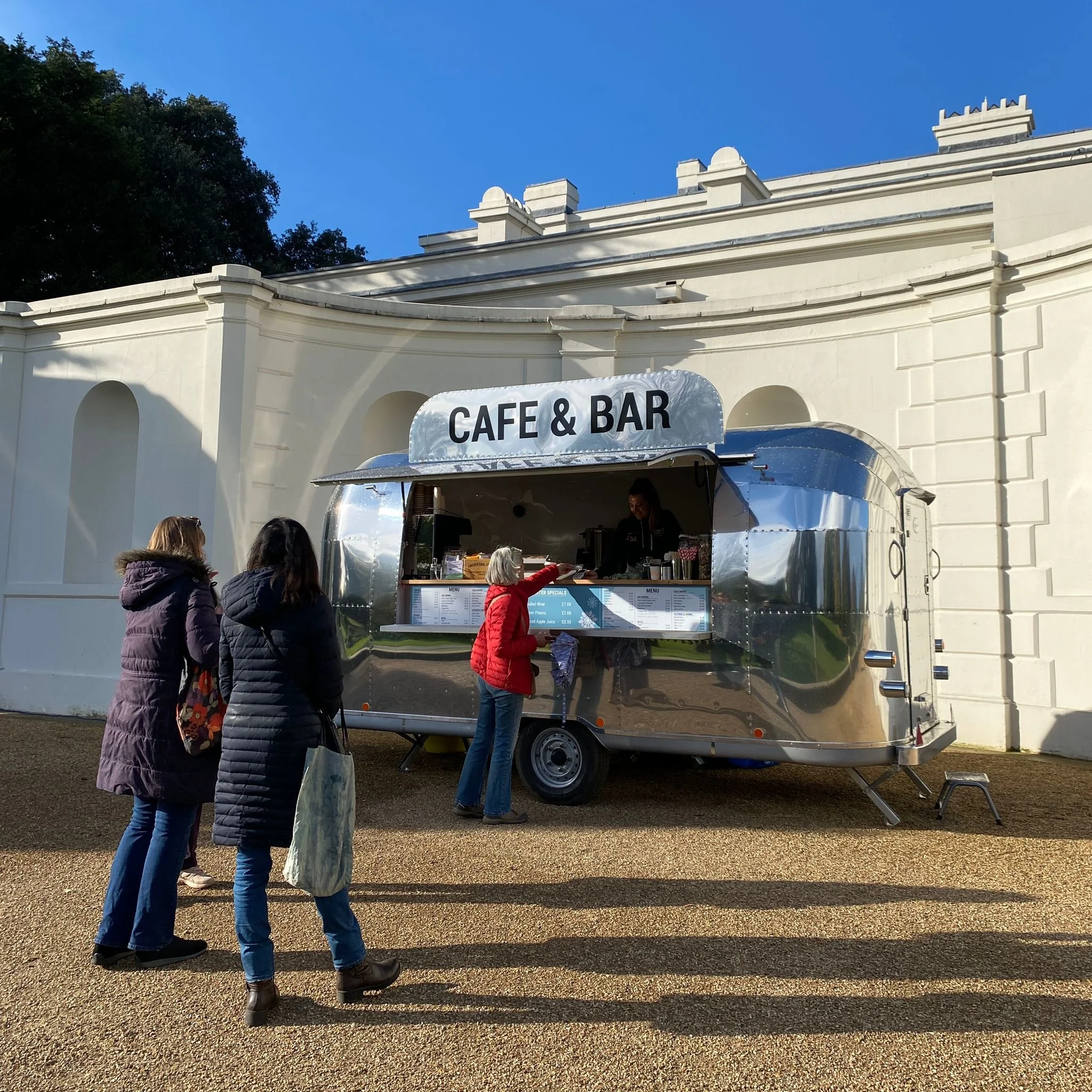 Airstream Bar Hire | Quirky Group
