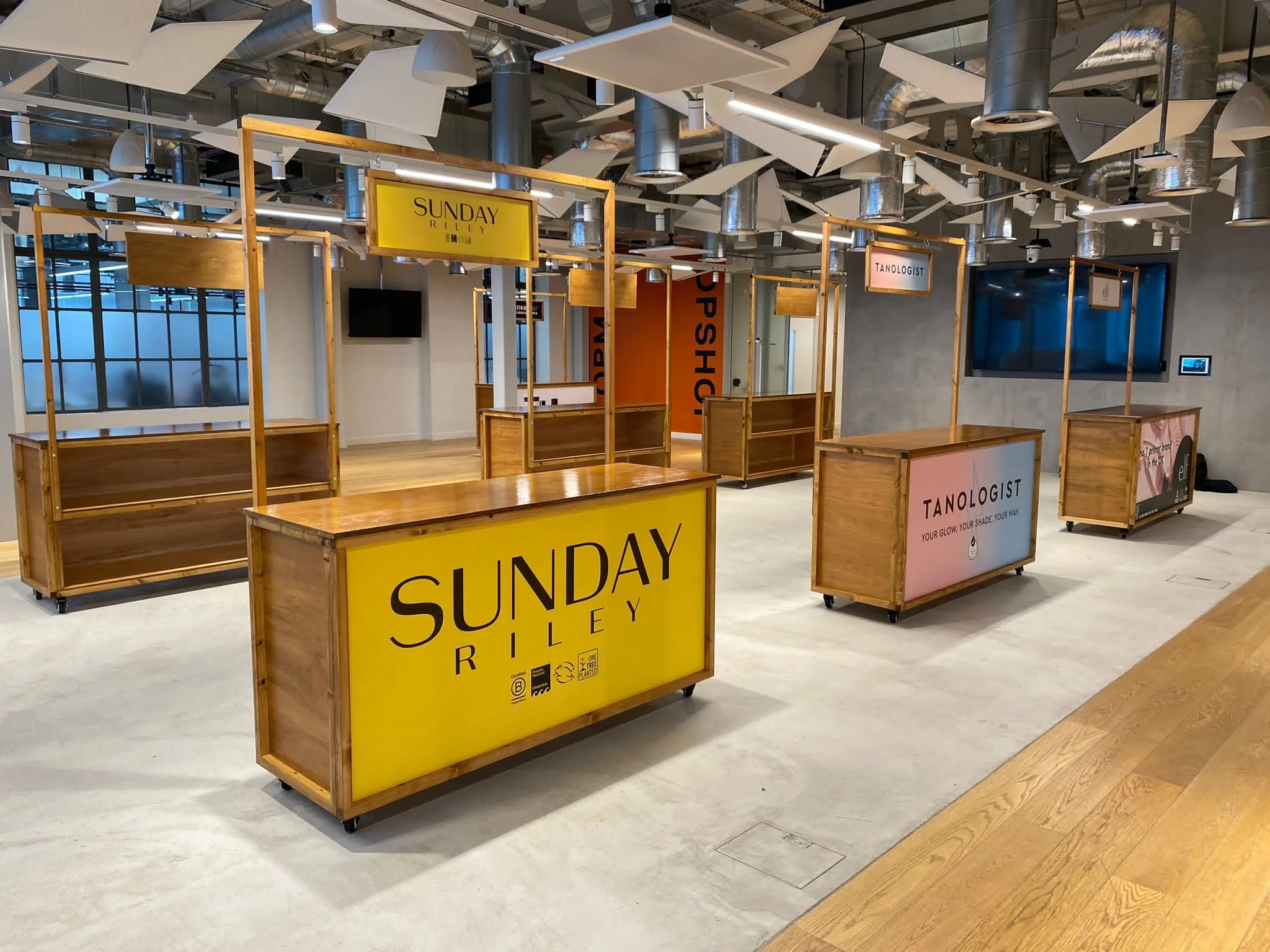 Six Foot Fully Branded Bar Hire | Quirky Group