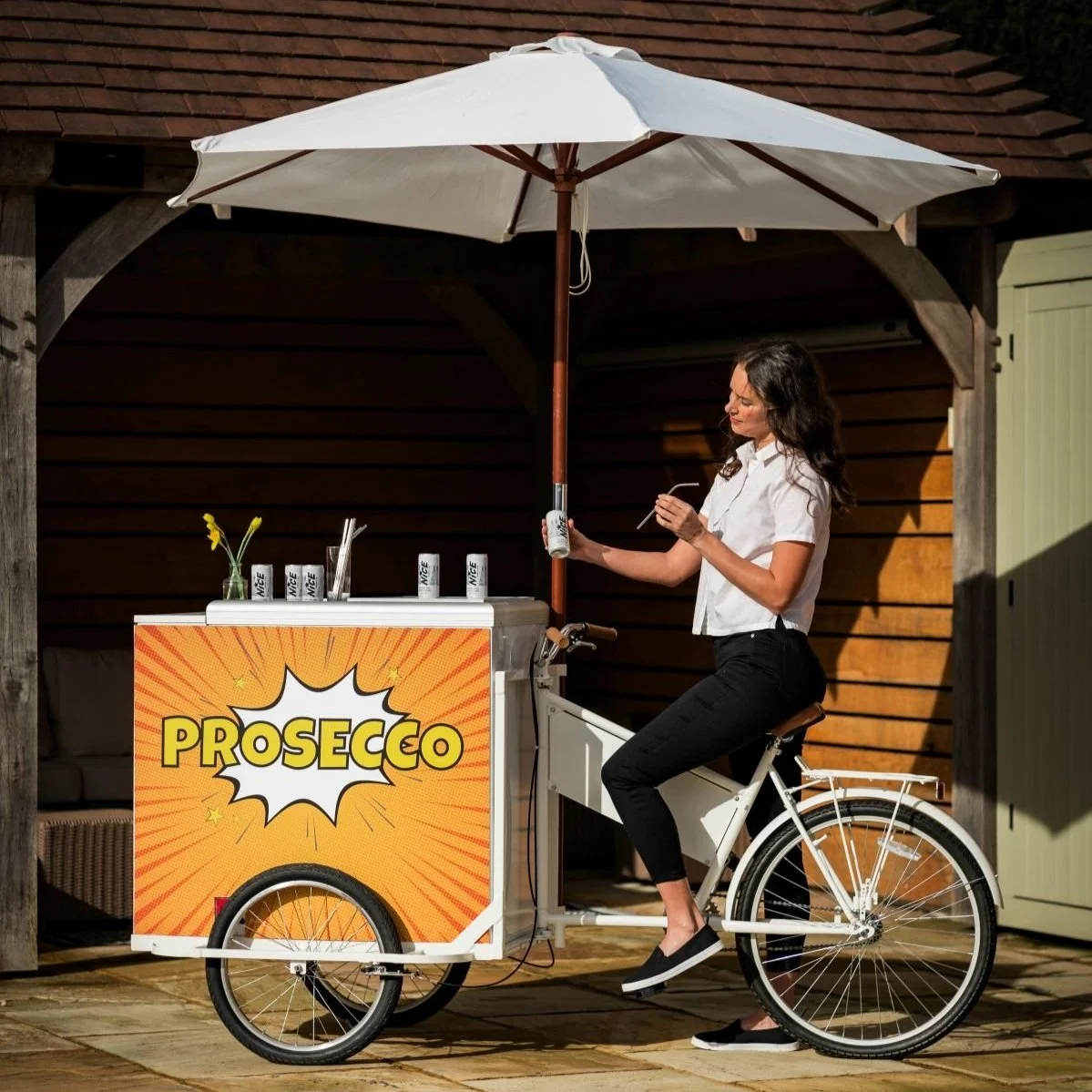 Mobile Bar Hire & Product Sampling Units | Quirky Group