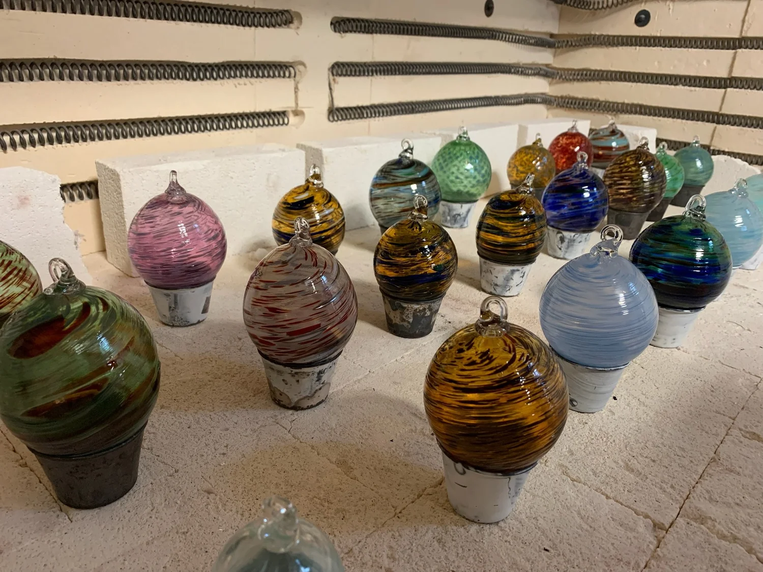 Glassblowing classes in Salem, MA — North Shore Glass School