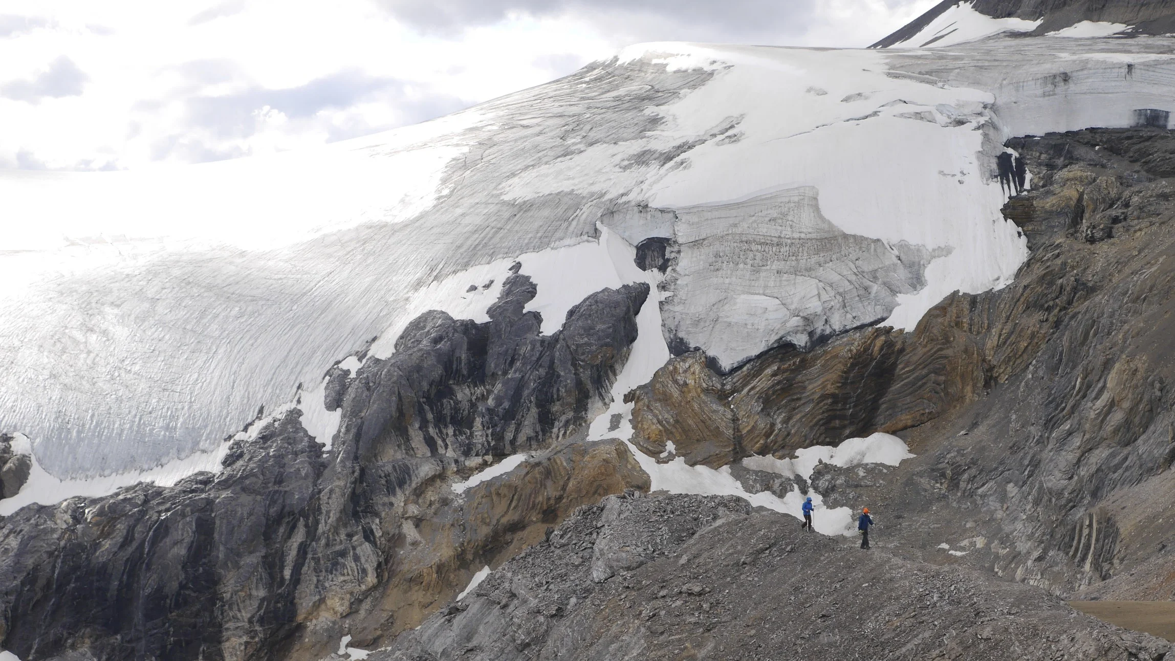 Mt. Brazeau and Maligne Lake in Jasper National Park in Alberta, Canada ...