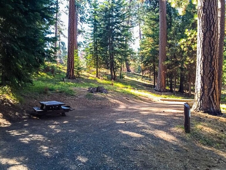 Mitchell, Oregon - Gateway to the Painted Hills