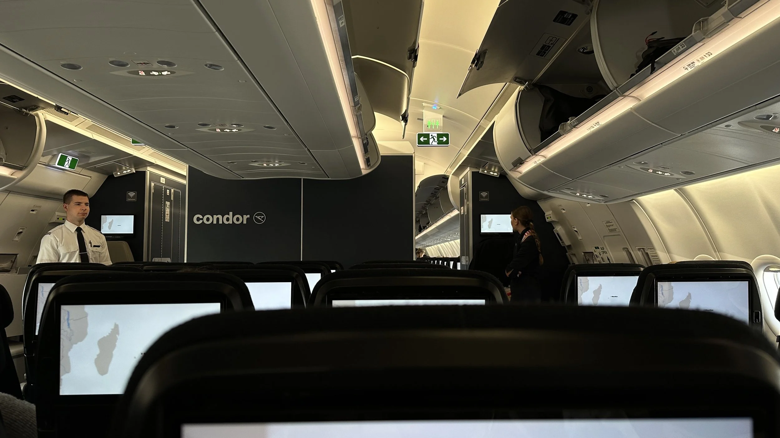 Condor Economy Class Review: DE2016 Frankfurt Airport (FRA) to New York ...